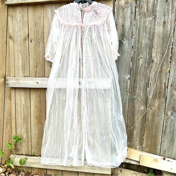 Intimates & Sleepwear | Vintage Sheer Light Pink Robe Nylon 32 Medium ...
